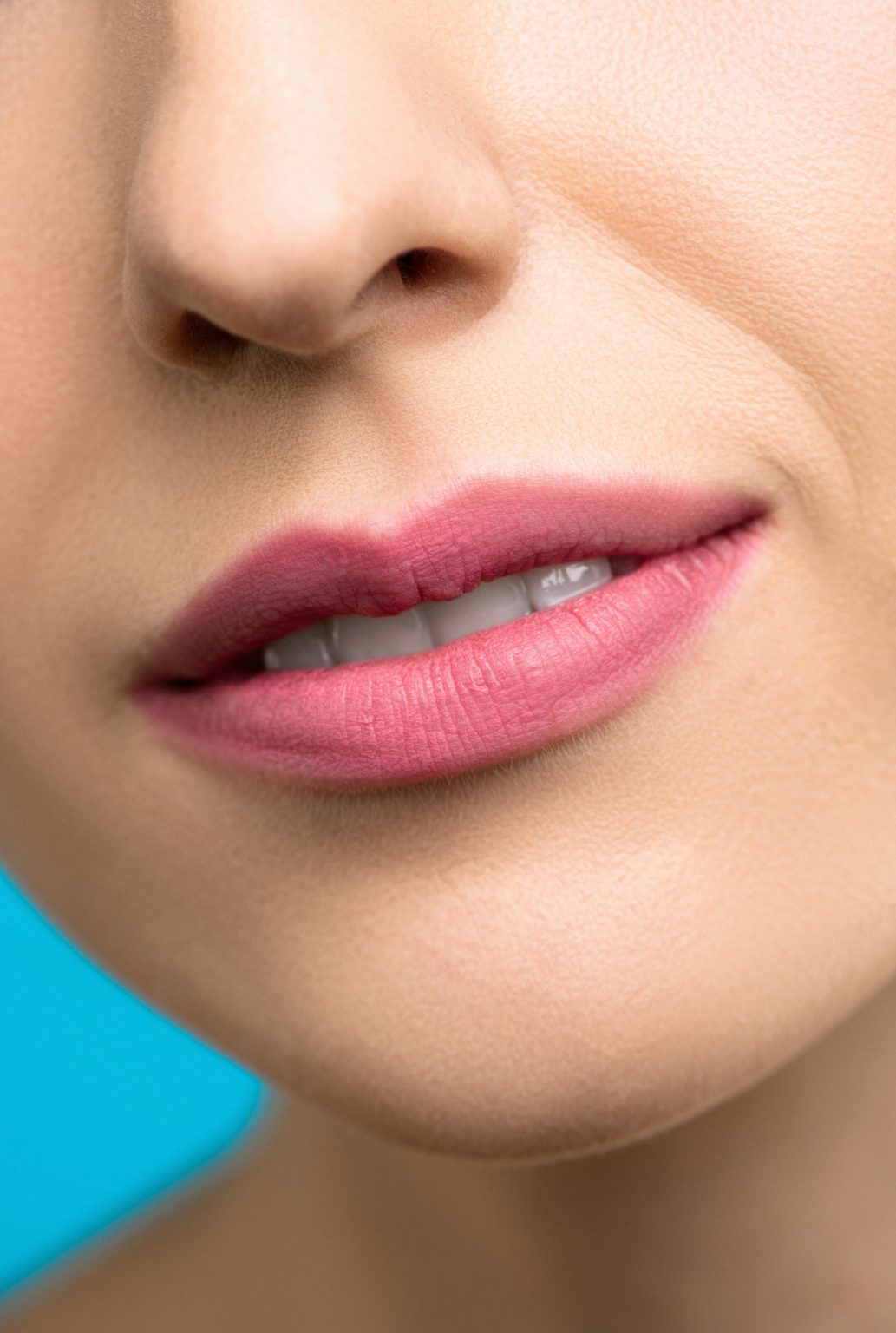 MICRONEEDLING DES LÈVRES - ARTHESTIC